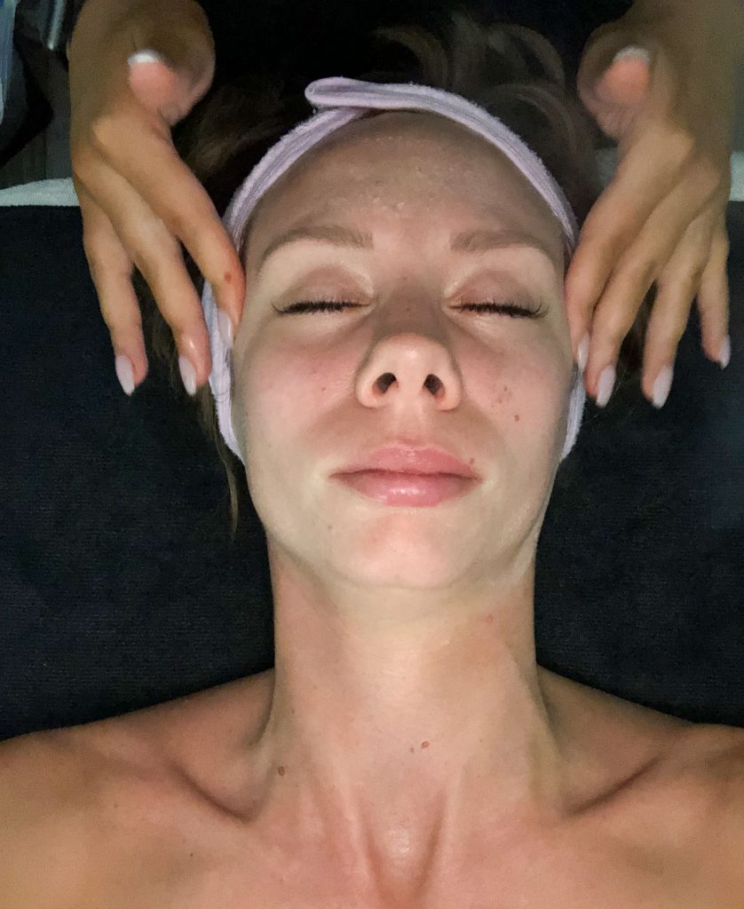 Dermaplane Facial Review: How to Get Rid of Dry Winter Skin ...