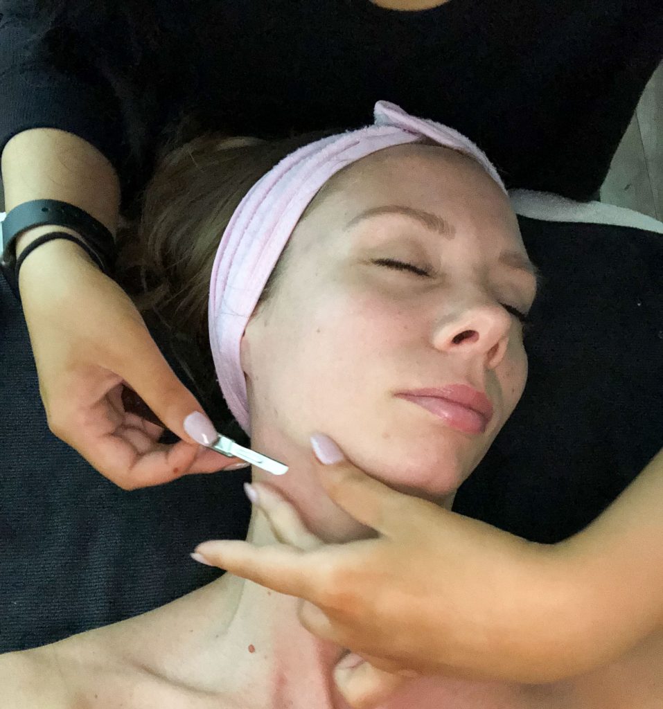 Dermaplane Facial Review: How to Get Rid of Dry Winter Skin ...